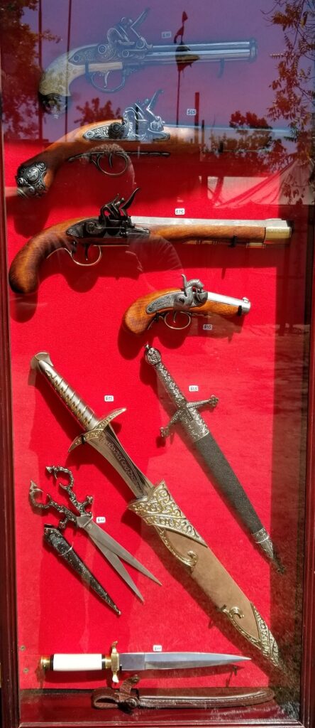 About Us | Amsbury - The Heart & The Skull